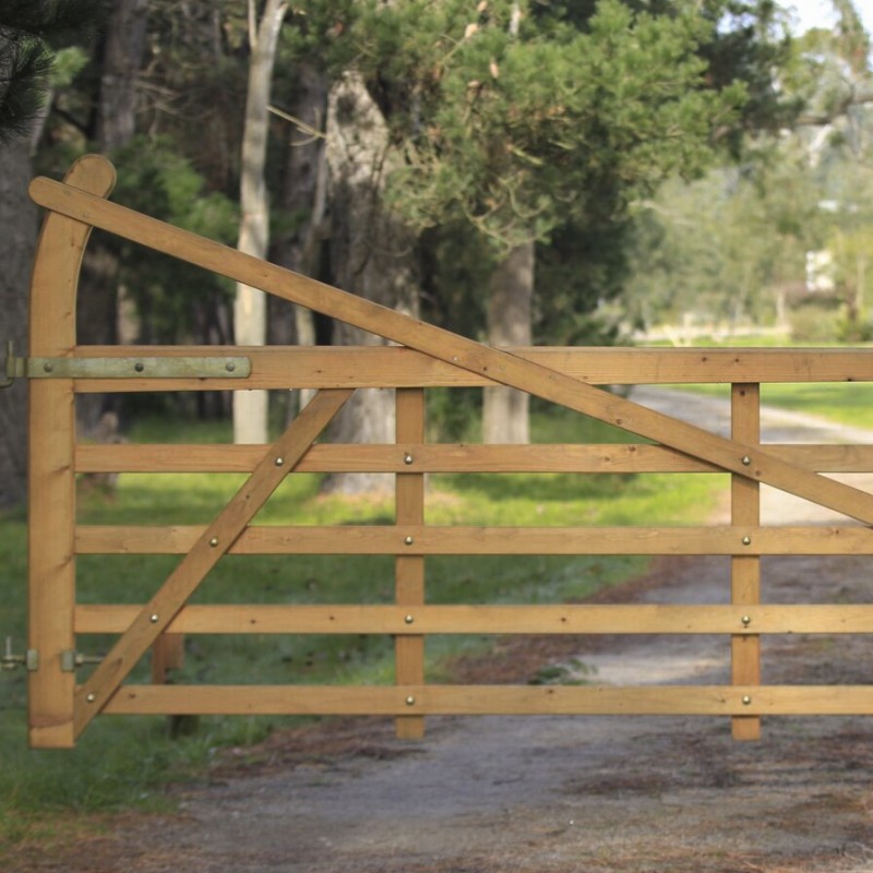 Estate 5 Bar driveway gates - Made in Britain