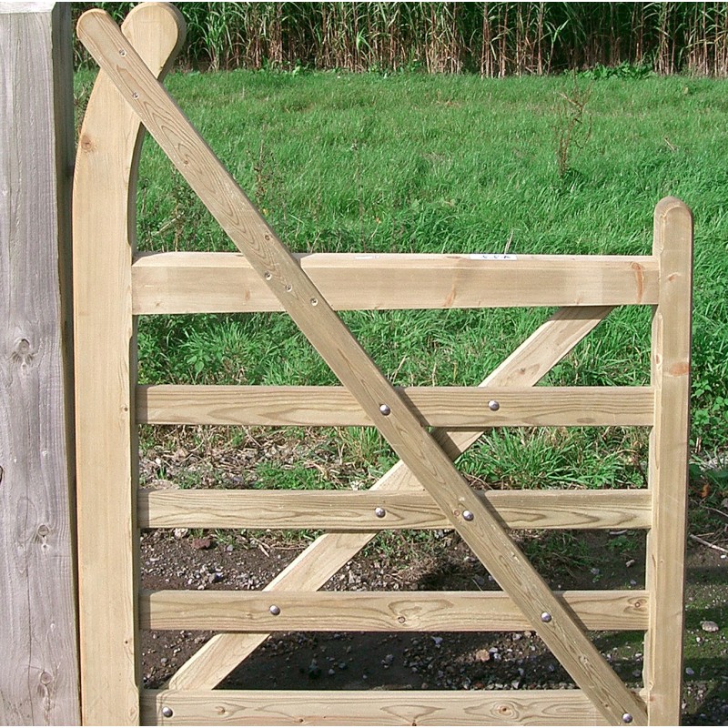 Estate 5 Bar driveway gates - Made in Britain